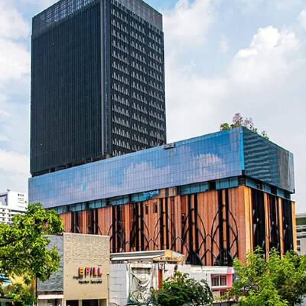Smile Signature Dental Center Siam Square, Bangkok | Dental Center